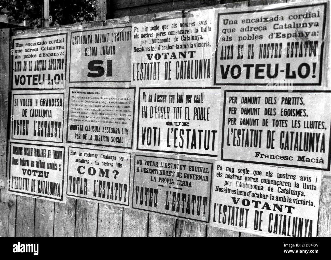 Propaganda posters hi-res stock photography and images - Alamy