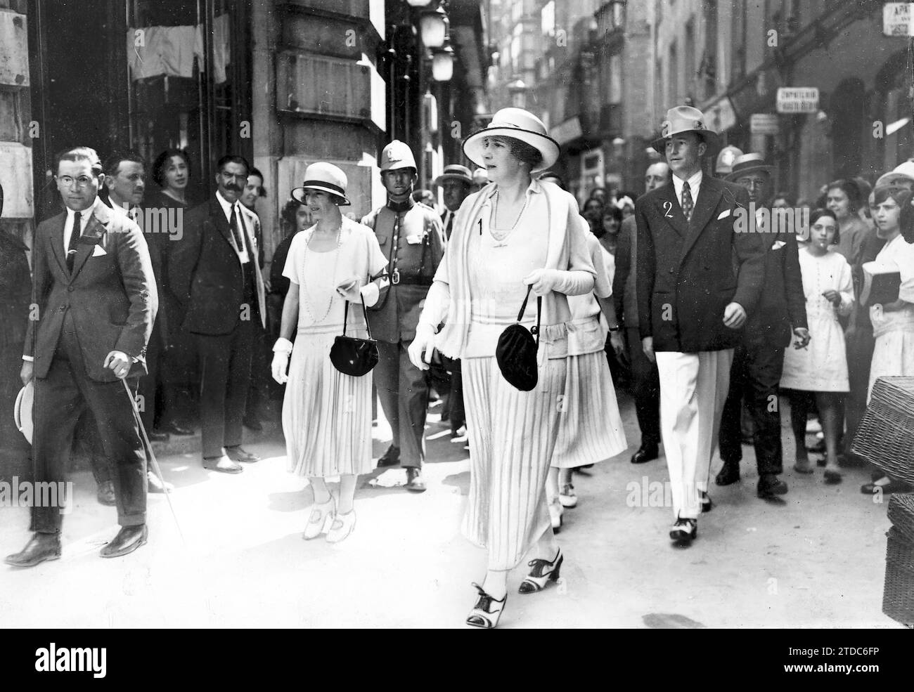 Queen victoria photo album hi-res stock photography and images - Alamy