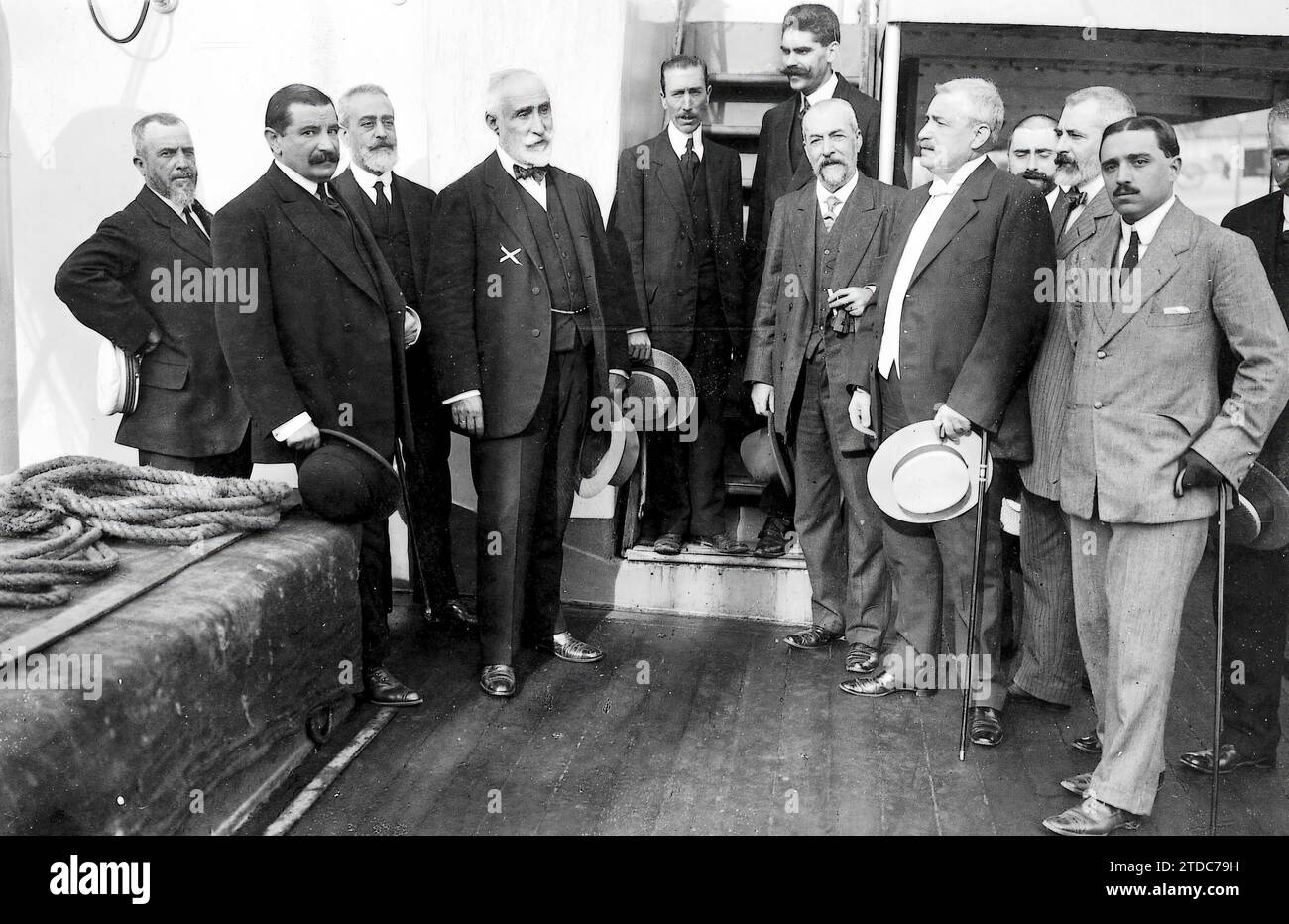 Prominent men hi-res stock photography and images - Alamy