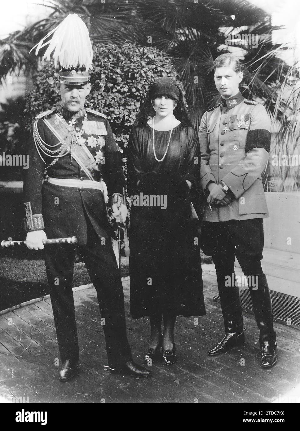 01/31/1921. The royal family of Greece. King Constantine with his ...