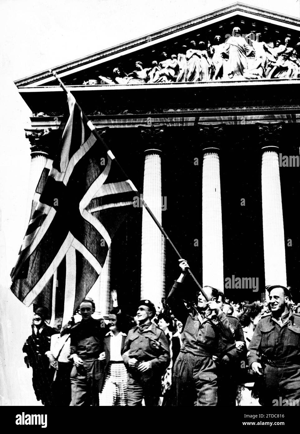 08/24/1944. Celebration of the liberation of Paris from Nazi control. A ...