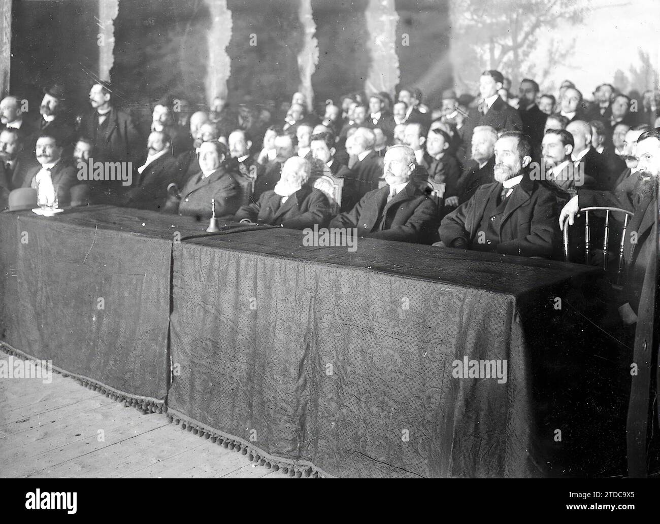 12/31/1909. The presidency of the Rally. Presidential table of the ...