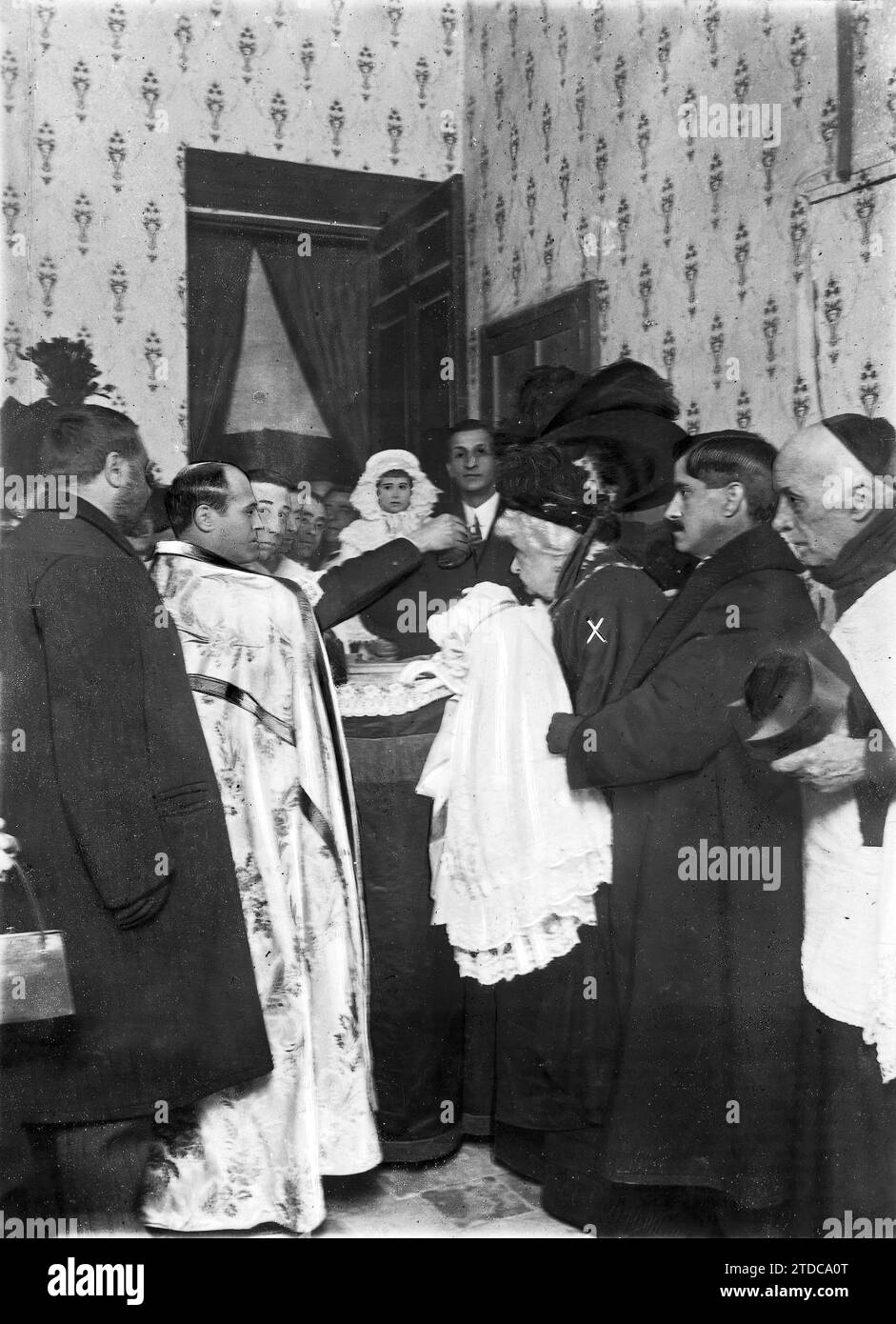 02/28/1910. An interesting baptism. The Excma. Mrs. Carmen Gautier (X ...