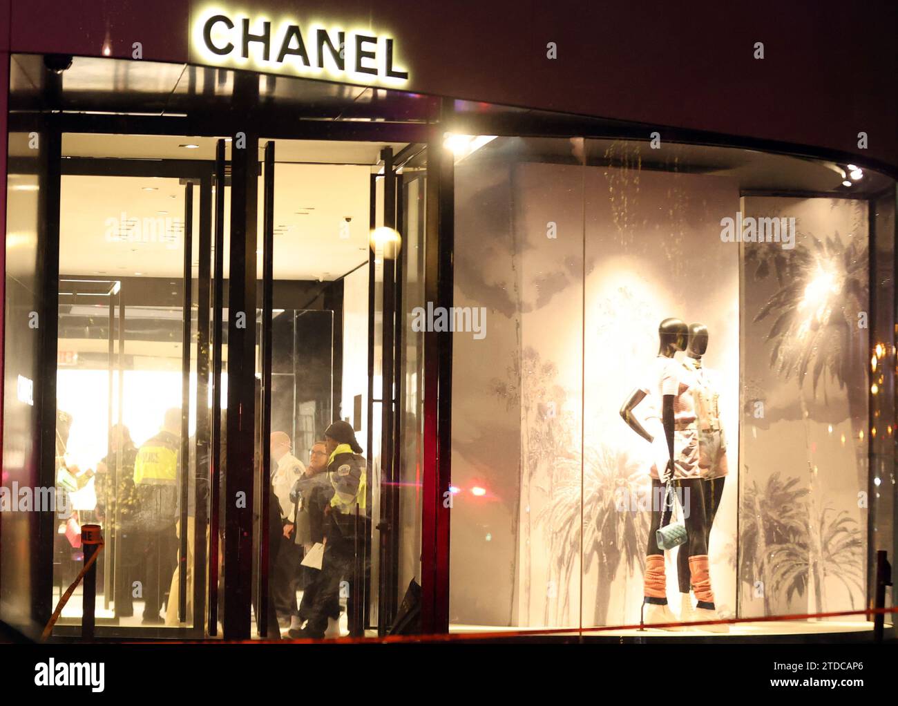 Washington, DC, USA. 17th Dec, 2023. View of a Chanel boutique at the ...