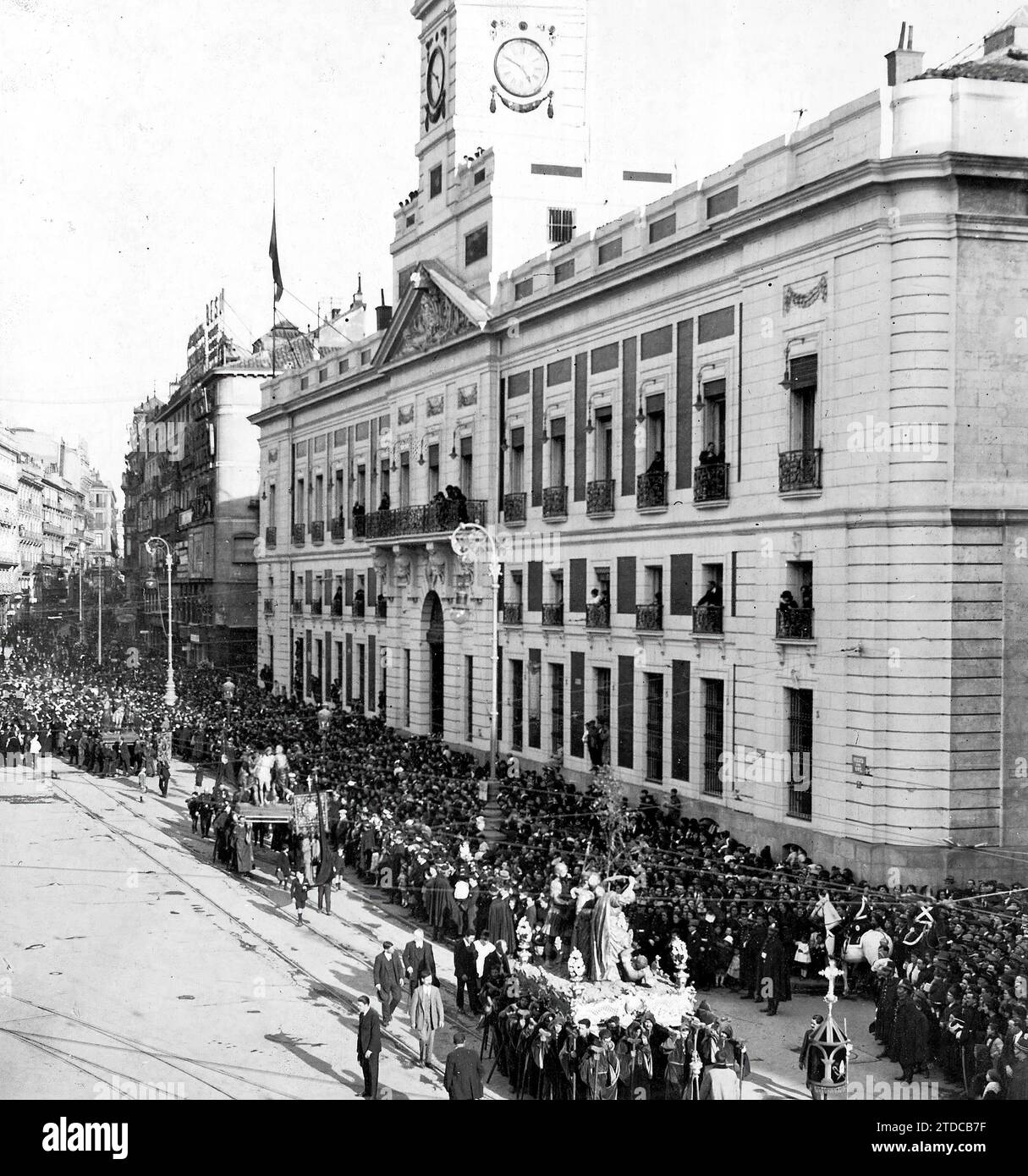03/24/1921. Madrid. Solemnity of Good Friday. The procession of the ...