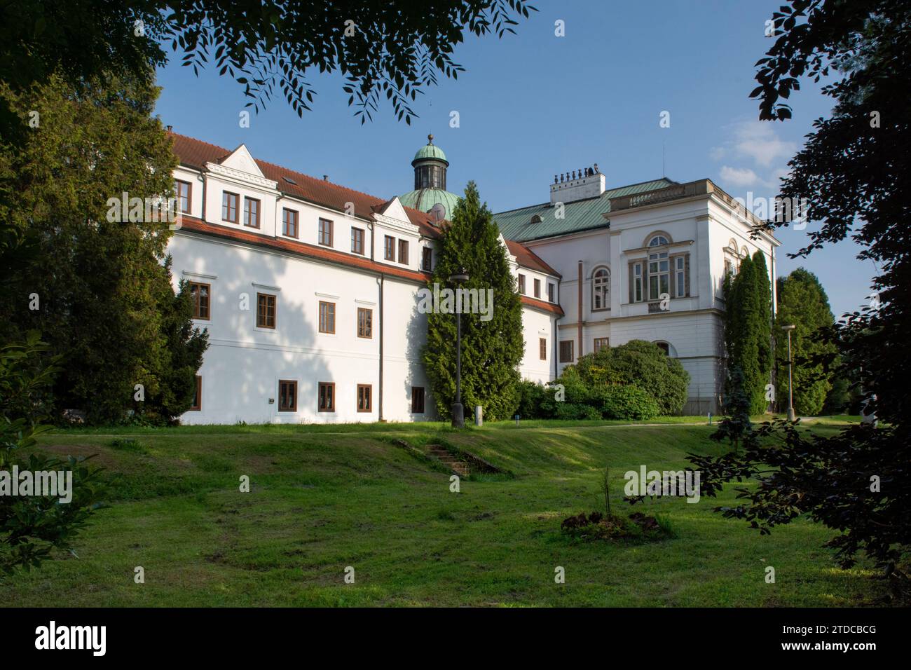 Classicist-style manor house and castle in Topolcianky park. Slovakia ...