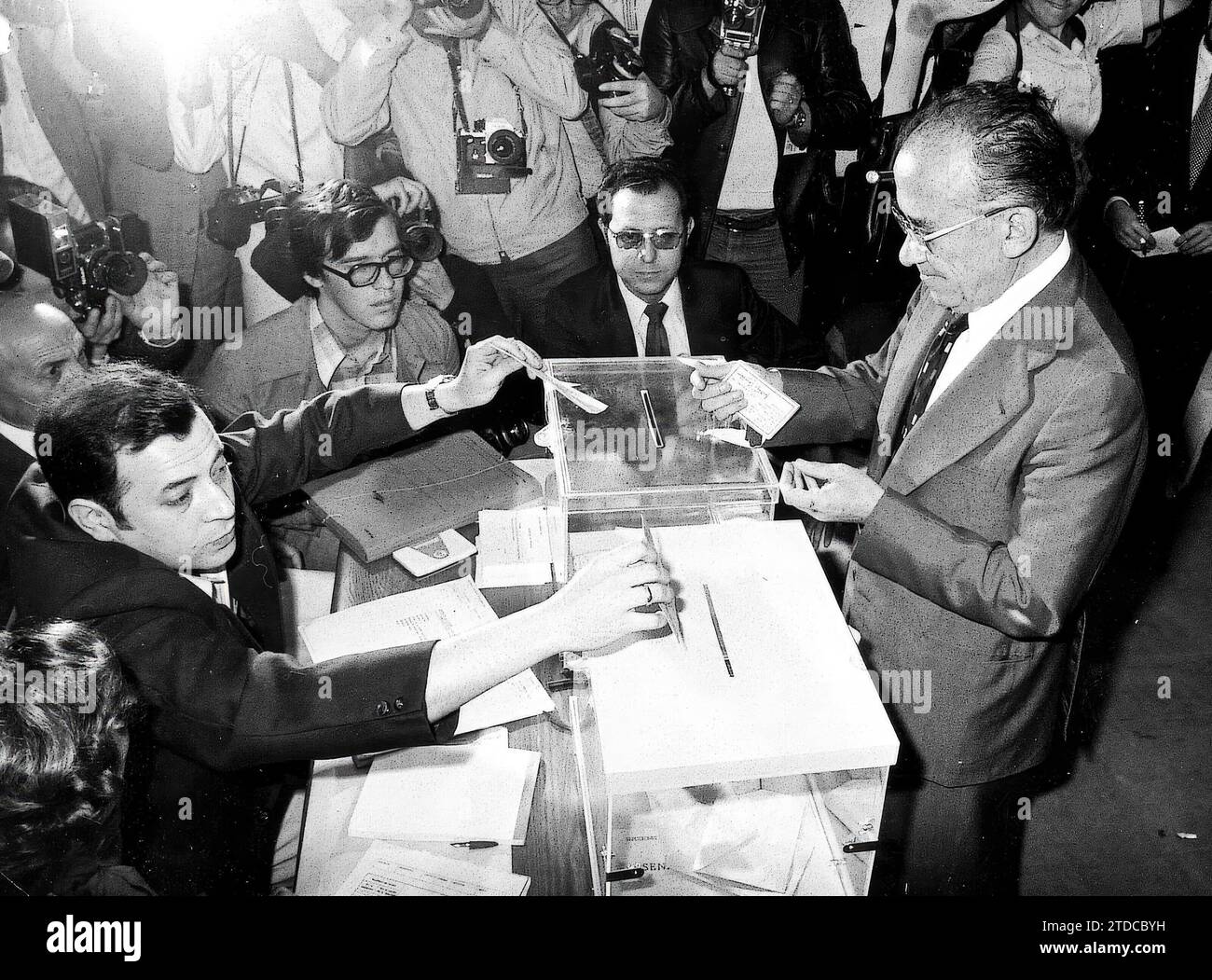 06/16/1977. General Elections of 1977. Santiago Carrillo voting. Credit ...