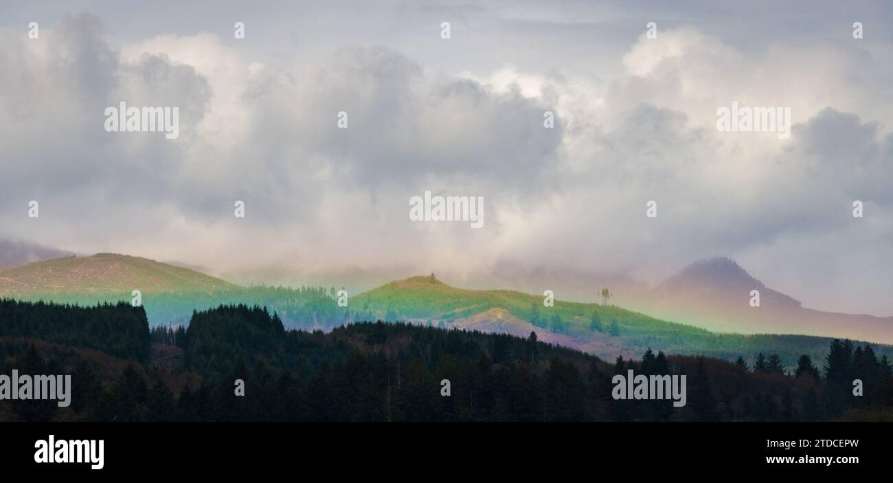 Overarching rainbow hi-res stock photography and images - Alamy