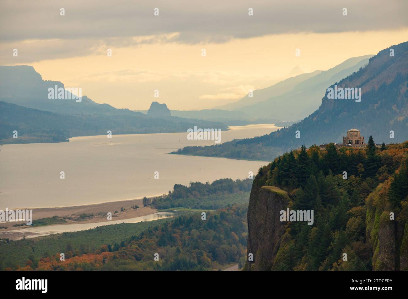 Crown Point at the Vista House State Scenic Corridor, Columbia River ...