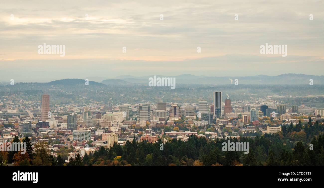 Portland architecture in fall hi-res stock photography and images - Alamy