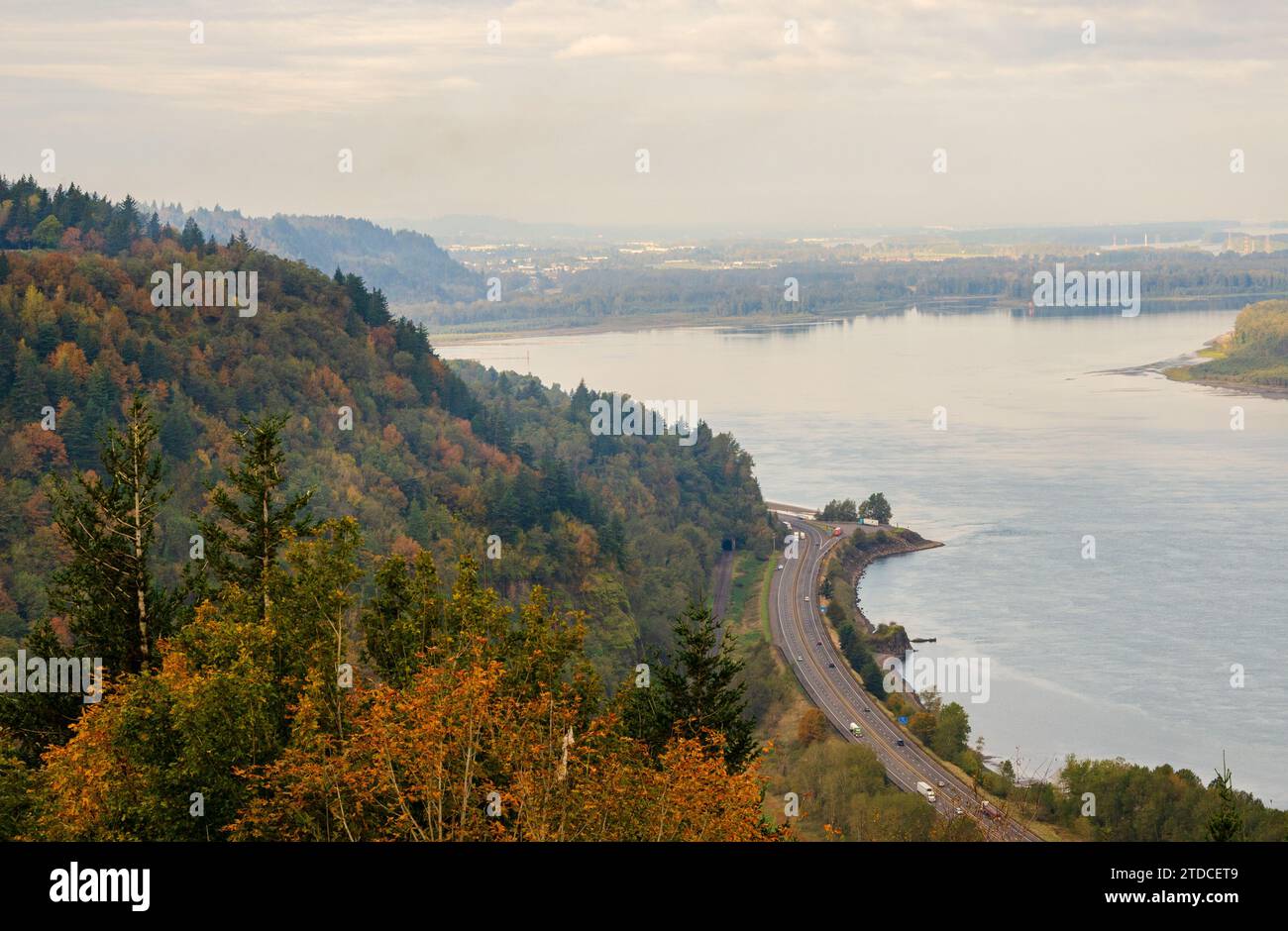 Crown Point at the Vista House State Scenic Corridor, Columbia River ...