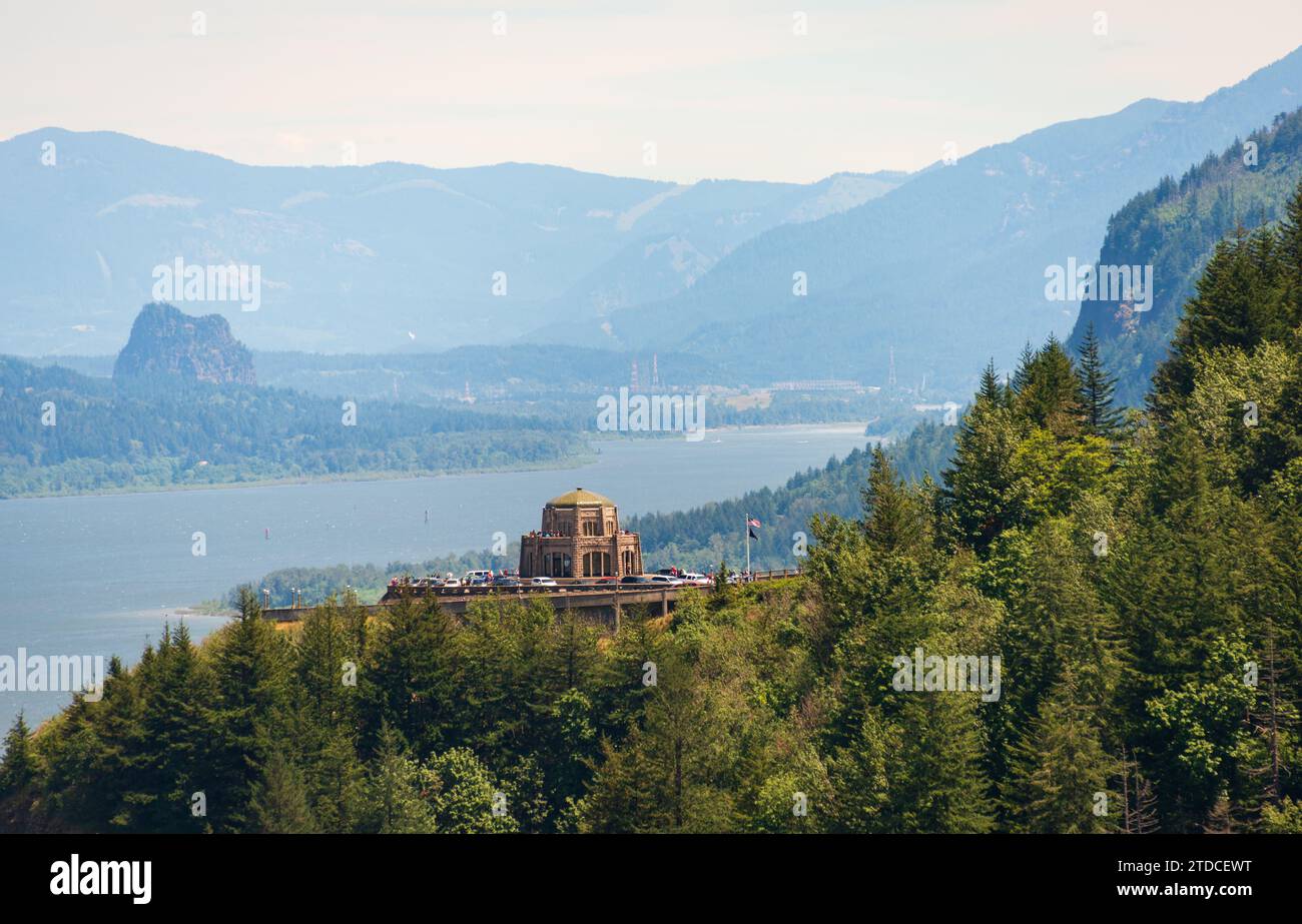 Crown Point at the Vista House State Scenic Corridor, Columbia River ...