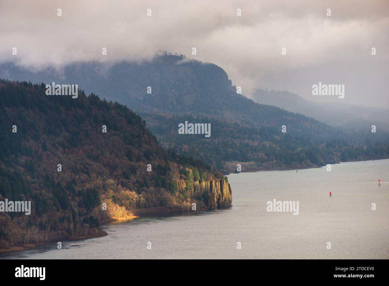 Crown Point at the Vista House State Scenic Corridor, Columbia River ...