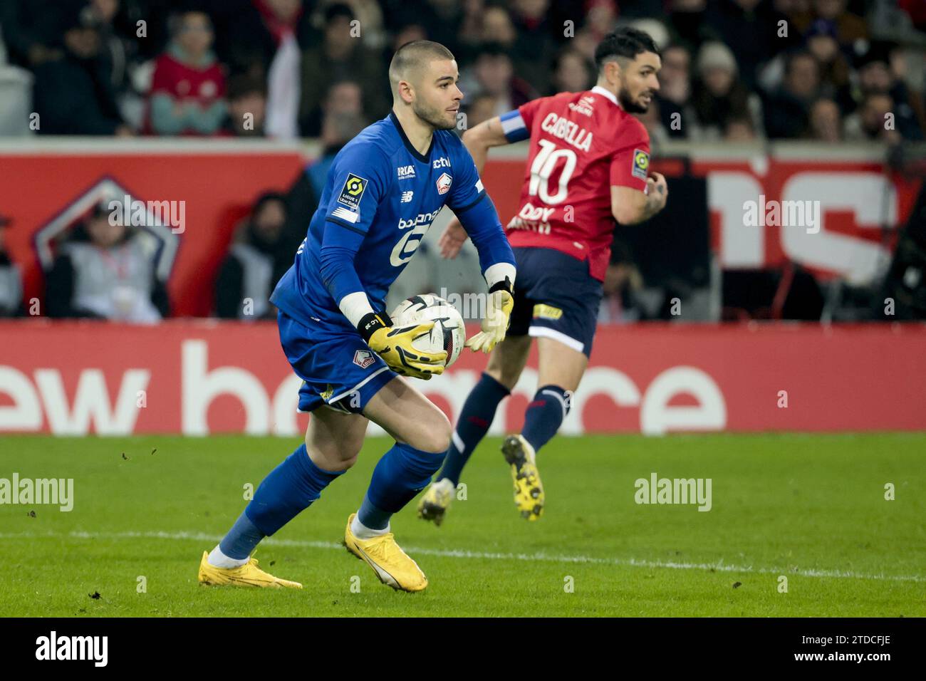 Lille goalkeeper hi-res stock photography and images - Alamy