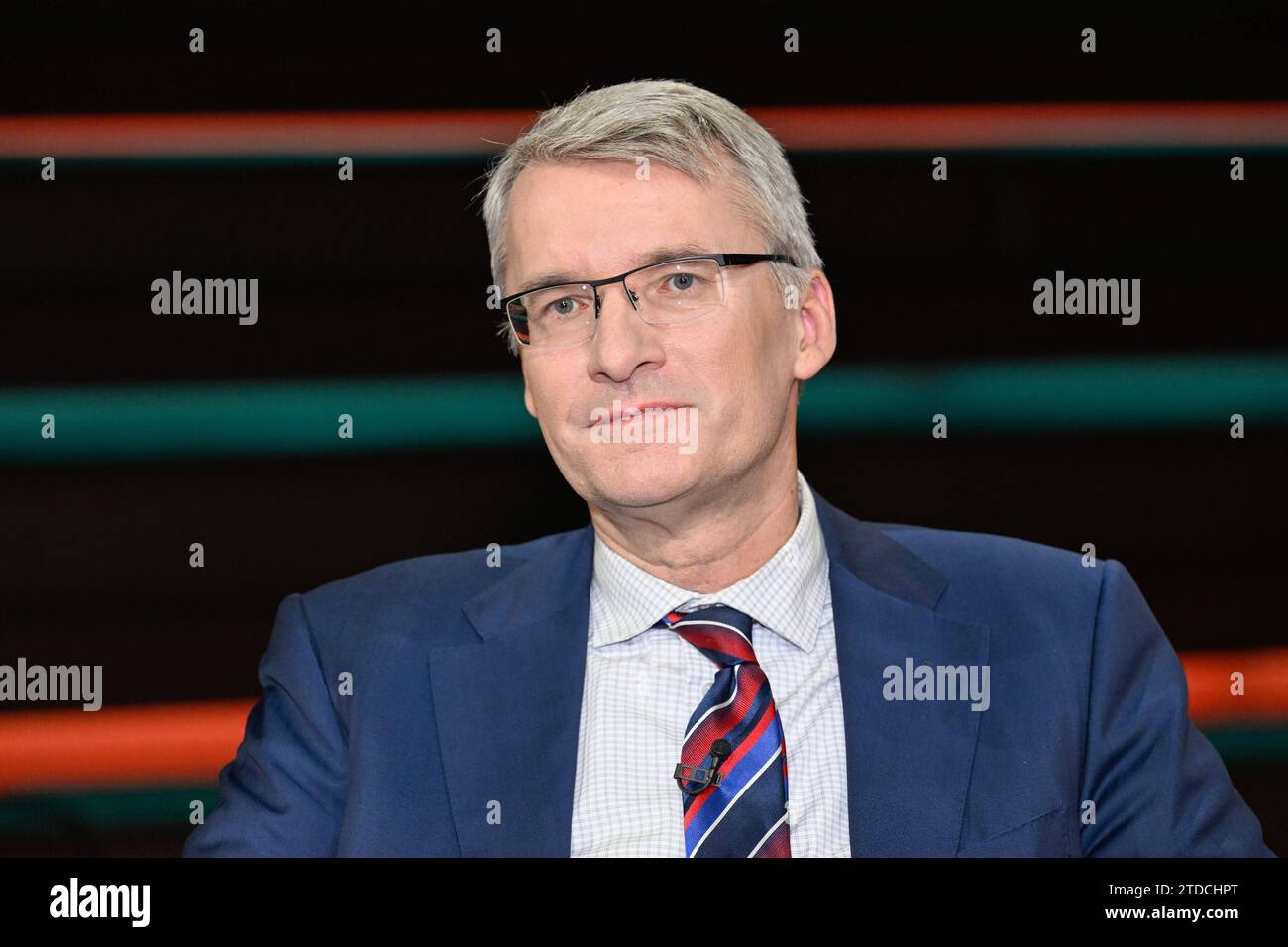 Elmar Theveßen Journalist 12/23 her Elmar Theveßen am 14. Dezember 2023 ...