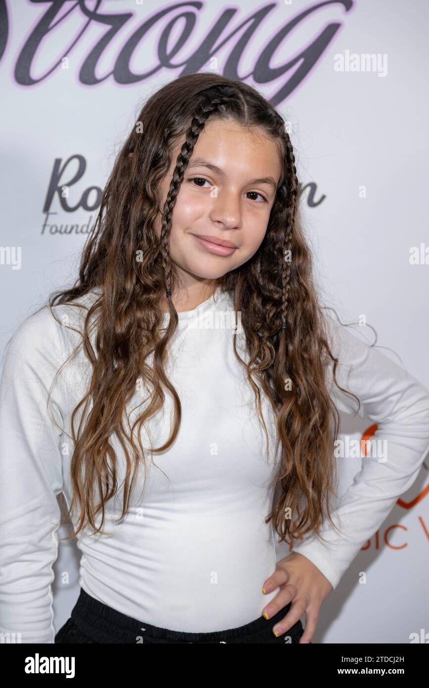 Los Angeles, USA. 17th Dec, 2023. Dancer Valerie Serna attends Toys ...