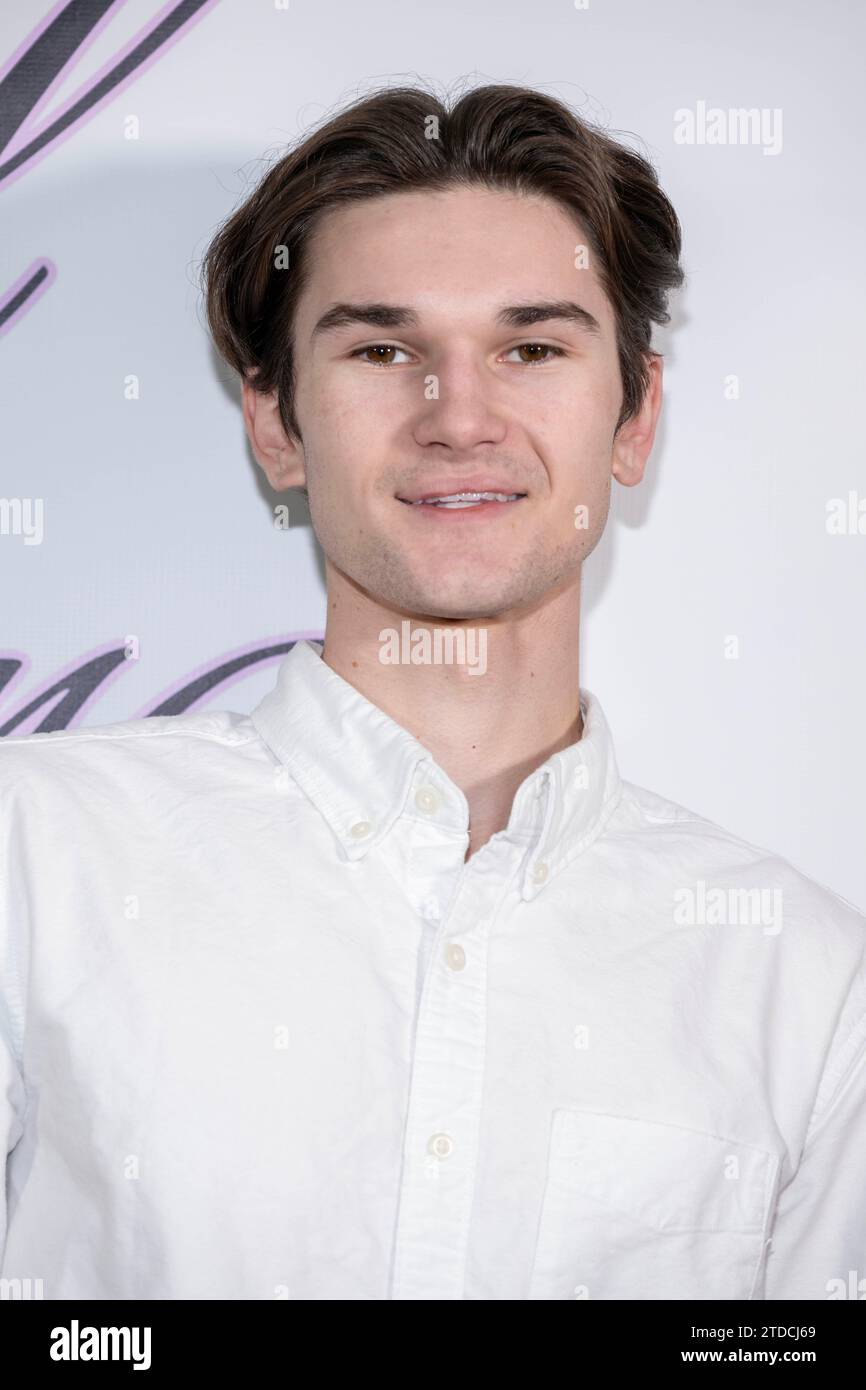 Los Angeles, USA. 17th Dec, 2023. Dancer Ivan Sinelnikov attends Toys ...