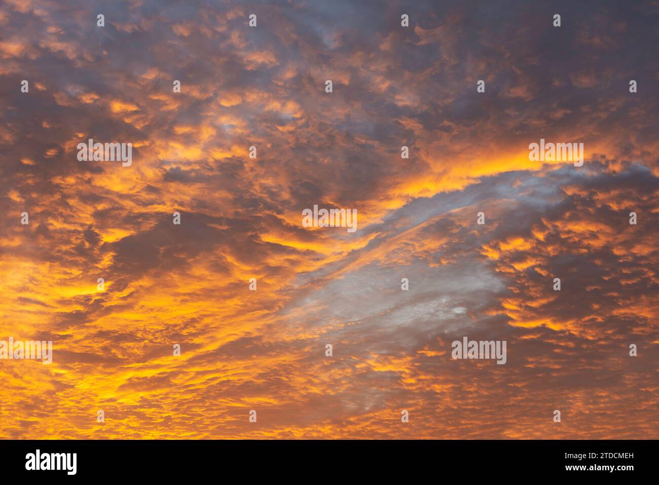Altocumulus clouds sunrise hi-res stock photography and images - Alamy