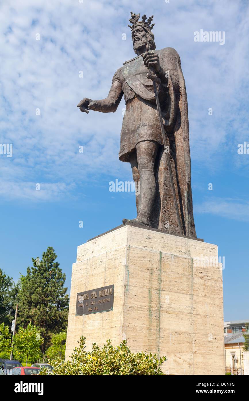 Monument of Mircea cel Batran in Pitesti Romania . Sculpture of Voivode ...