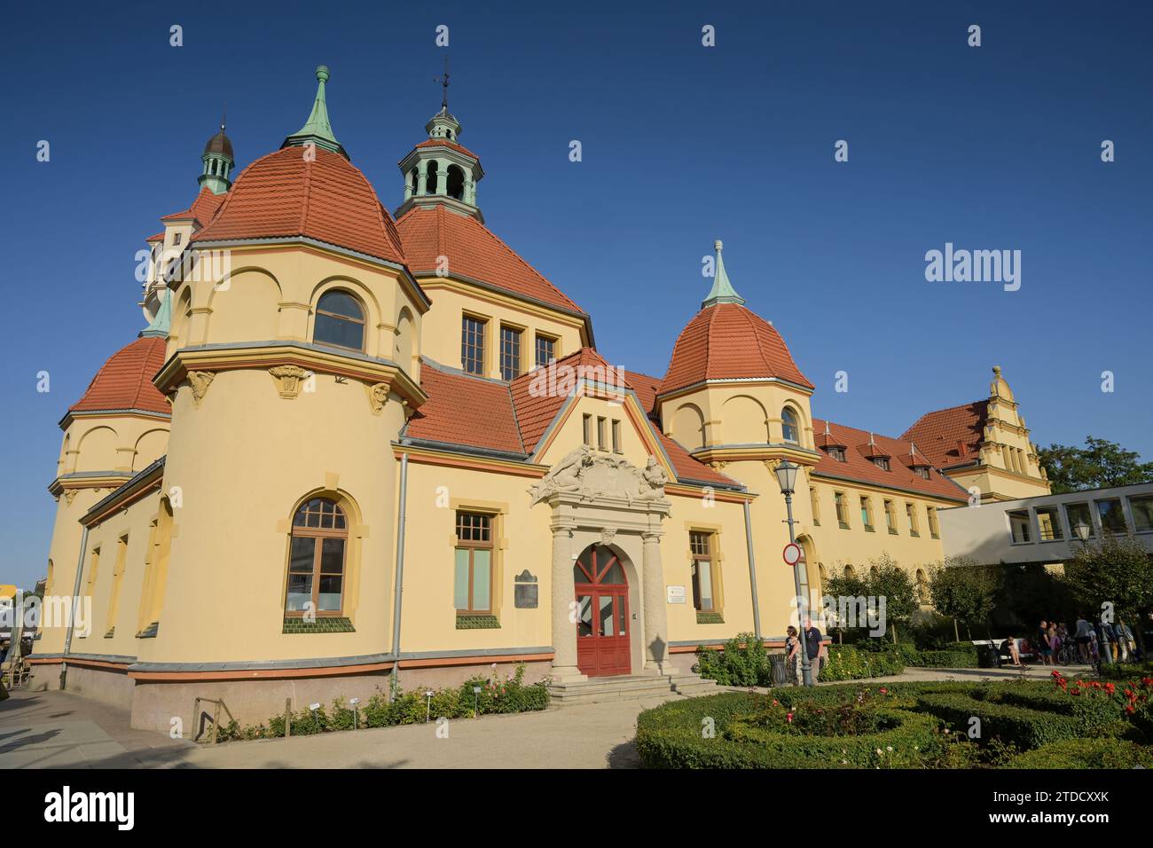 Warmbad balneologisches institut hi-res stock photography and images ...