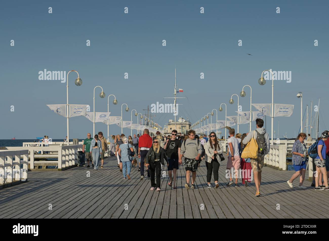 Touristen, Seebrücke - Sopot Molo, Zoppot, Woiwodschaft Pommern, Polen ...