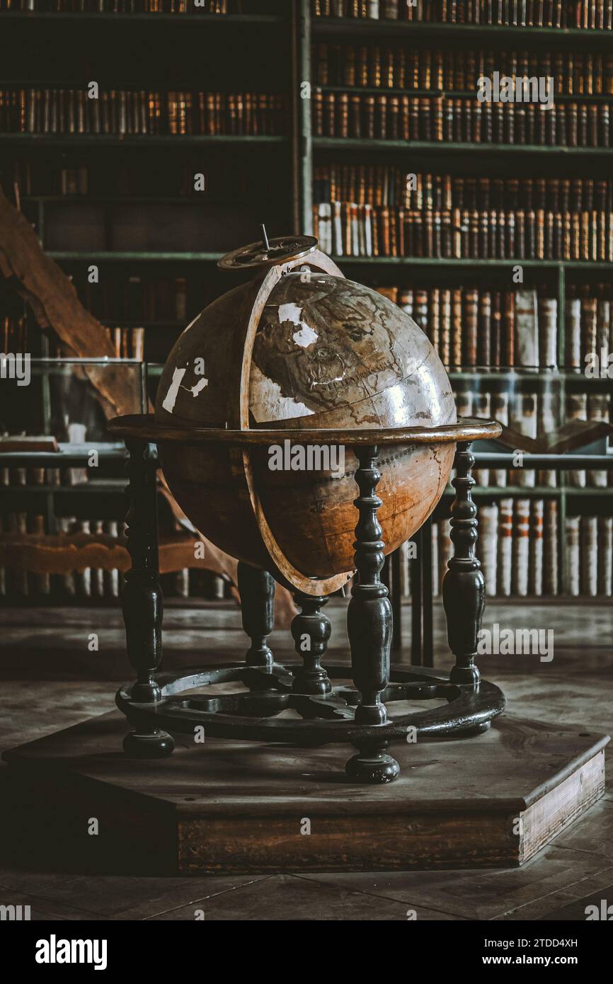 Library Book Academia University Reading Stock Photo - Alamy