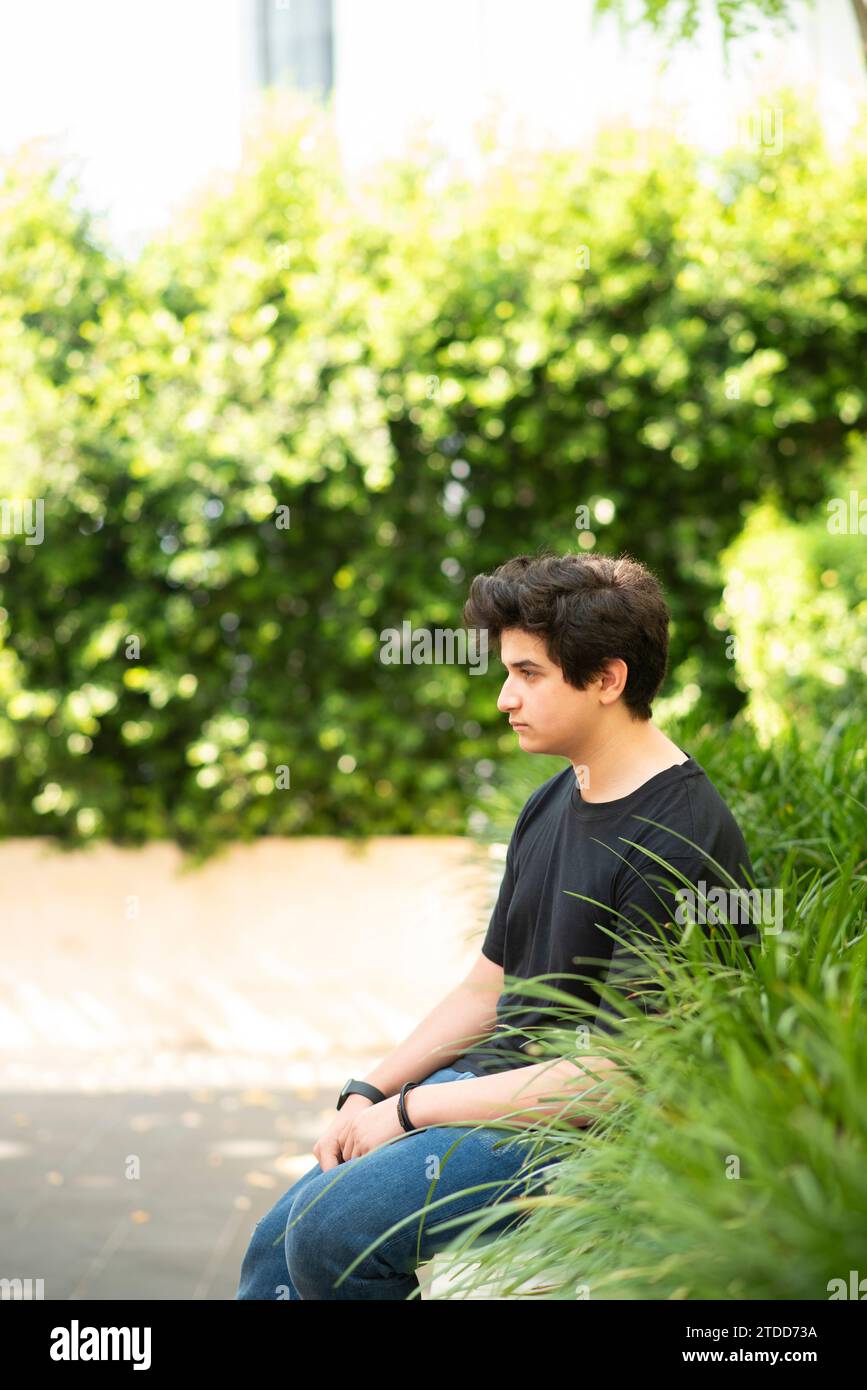 Male teen handsome teen side view hi-res stock photography and images ...