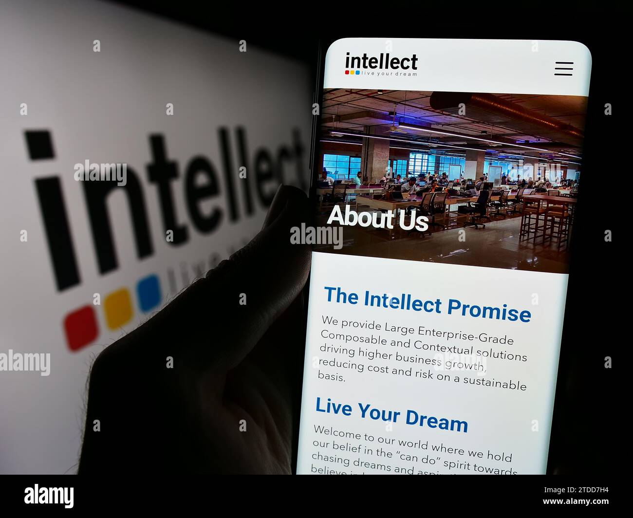 Design center logo hi-res stock photography and images - Alamy