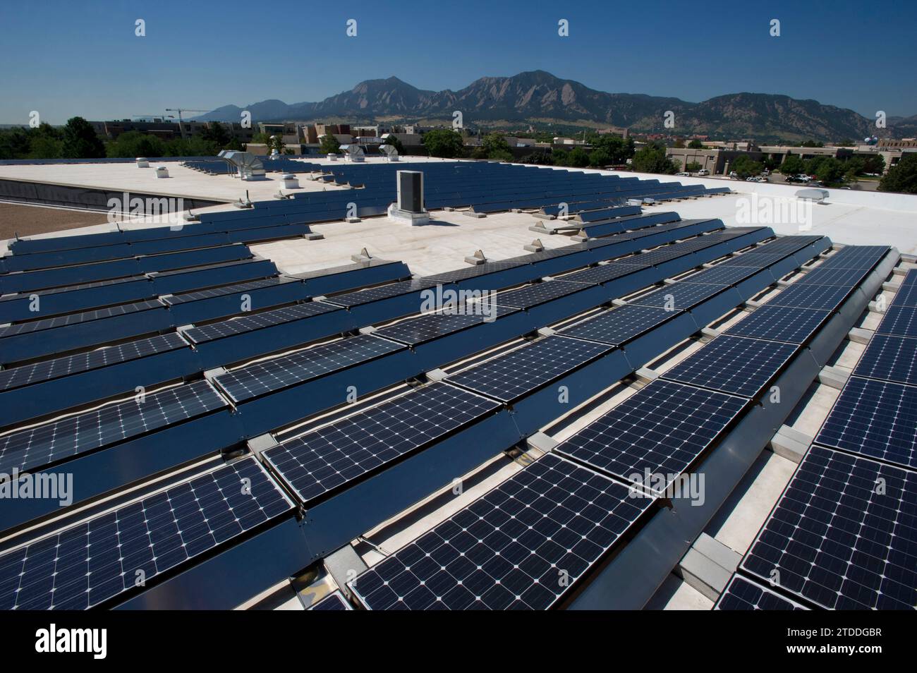 Solar club hi-res stock photography and images - Alamy