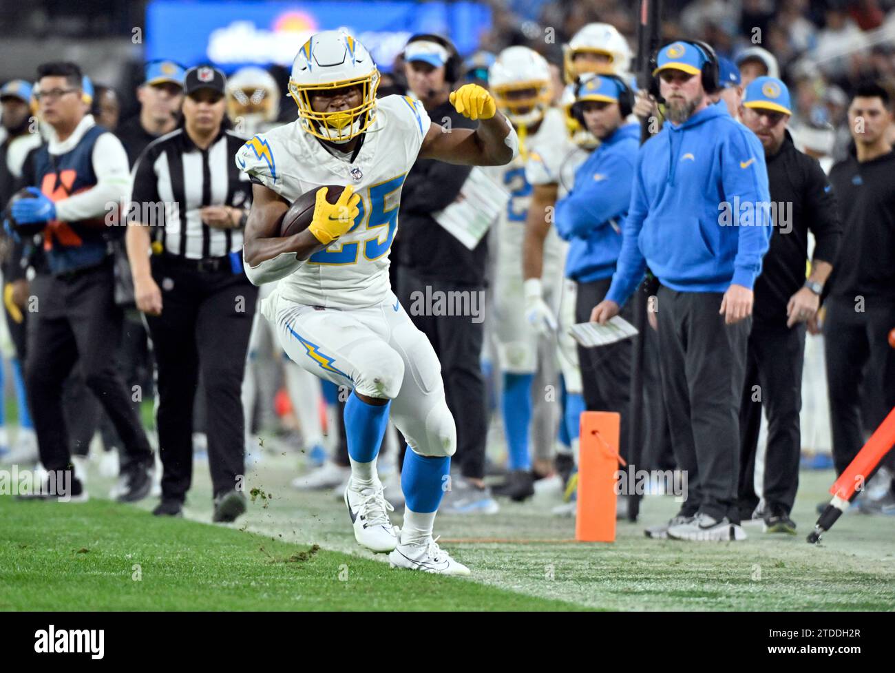 Los Angeles Chargers running back Joshua Kelley (25) runs with the ball ...