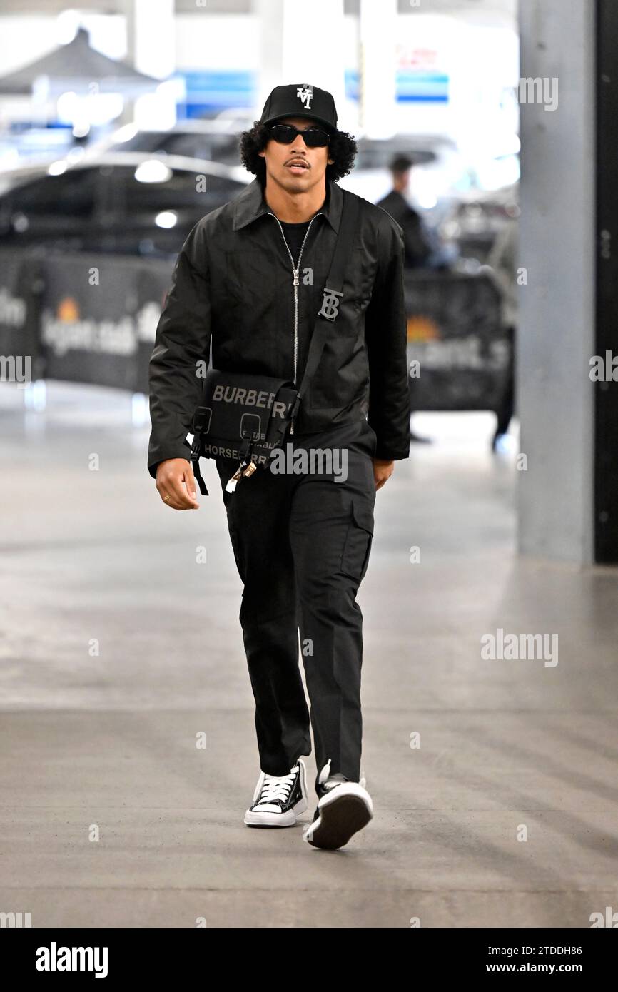 Las Vegas Raiders safety Isaiah Pola-Mao (20) arrives for an NFL ...