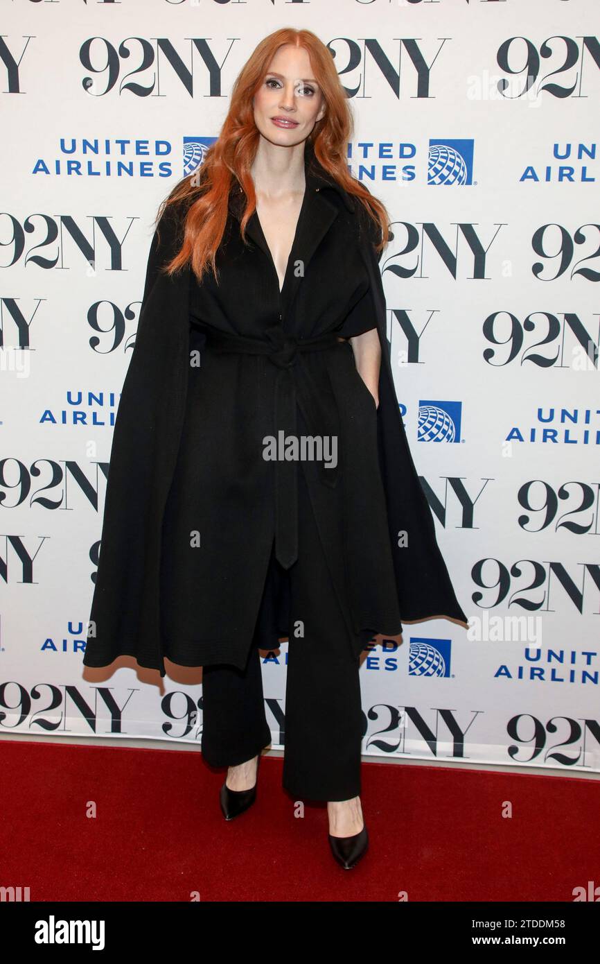Actor Jessica Chastain poses backstage before discussing the film ...