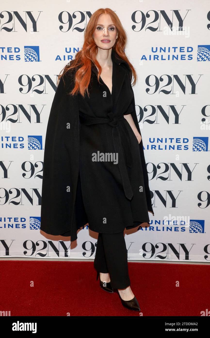 Actor Jessica Chastain poses backstage before discussing the film ...