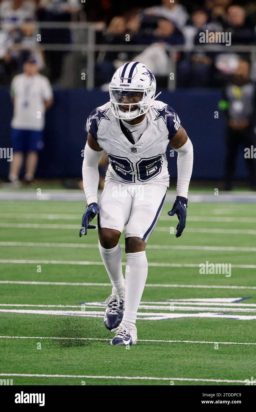 Dallas Cowboys cornerback DaRon Bland (26) defends during an NFL ...