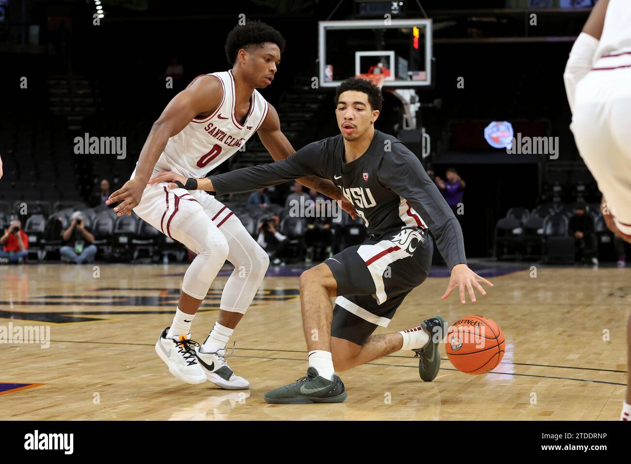 PHOENIX, AZ - DECEMBER 16: Washington State Cougars guard Myles Rice (2 ...