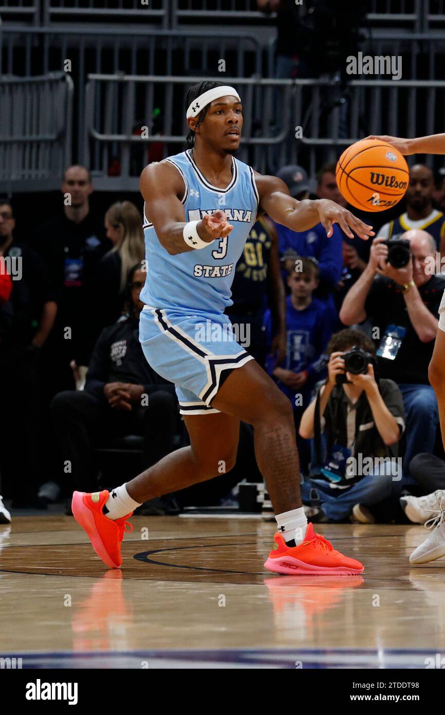 INDIANAPOLIS, IN - DECEMBER 16: Indiana State Sycamores guard Ryan ...