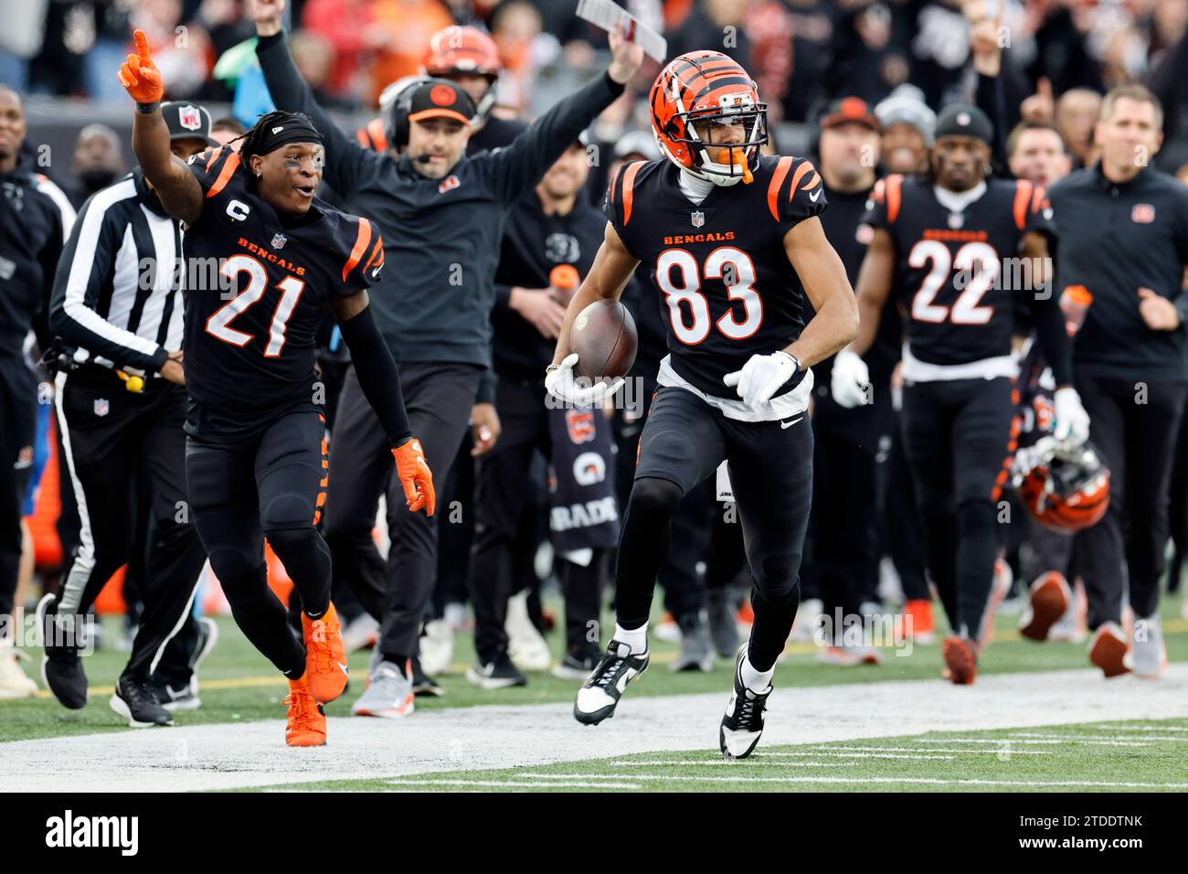 Cincinnati Bengals wide receiver Tyler Boyd (83) runs after a catch in ...