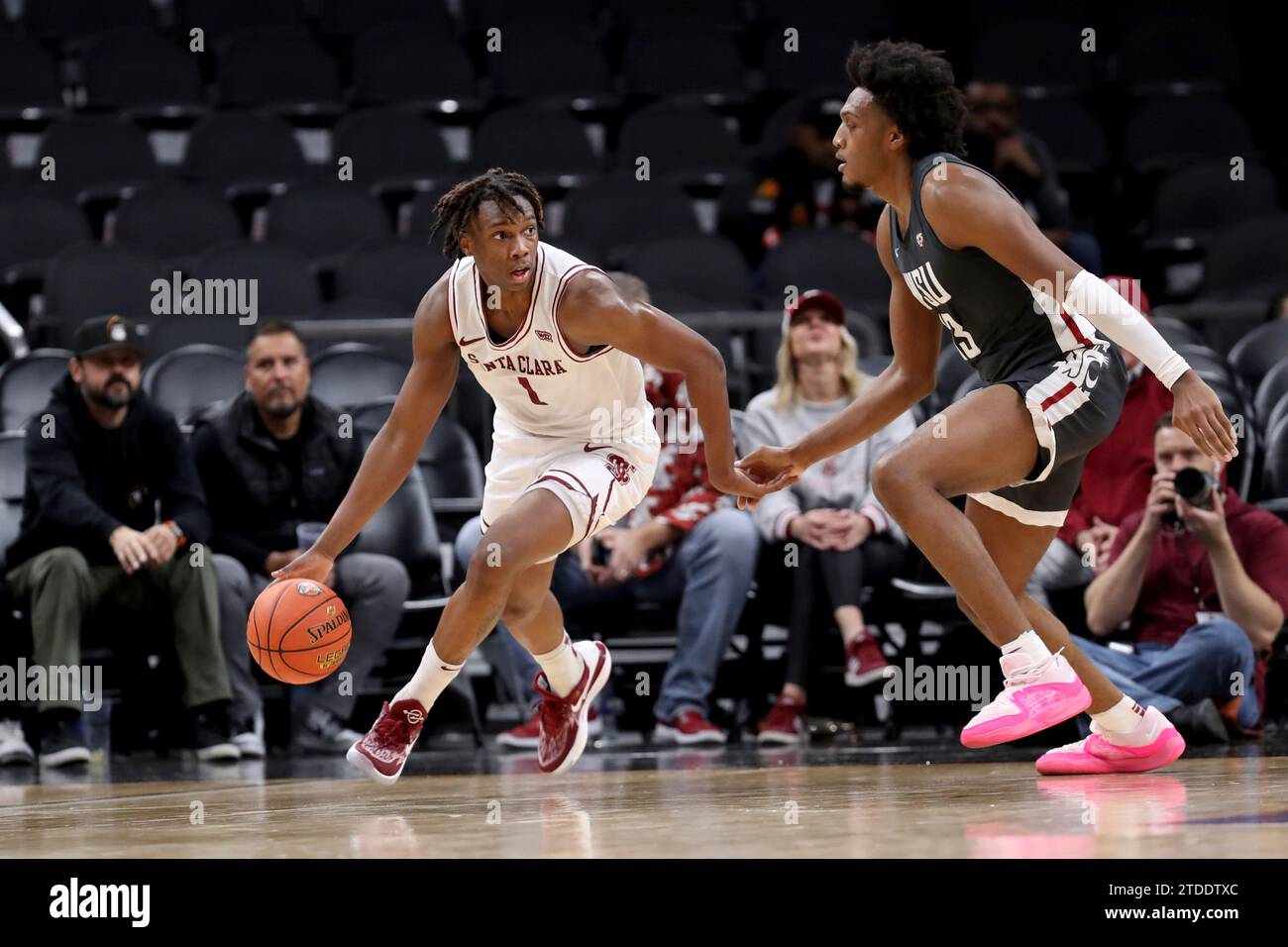 PHOENIX, AZ - DECEMBER 16: Santa Clara Broncos guard Tyeree Bryan #1 is ...