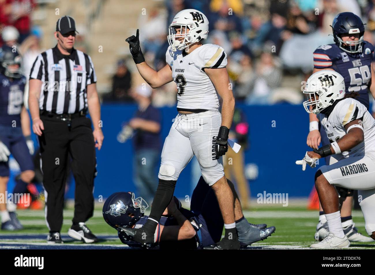 MCKINNEY, TX - DECEMBER 16: Harding linebacker Cayden Pierce (3) makes ...