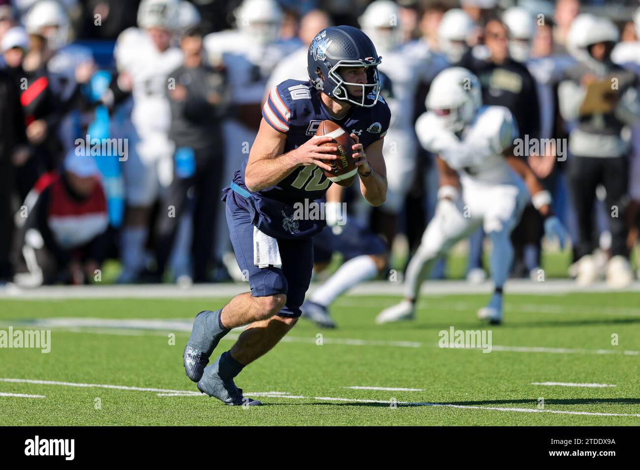 MCKINNEY, TX - DECEMBER 16: Colo. Sch. of Mines quarterback John ...