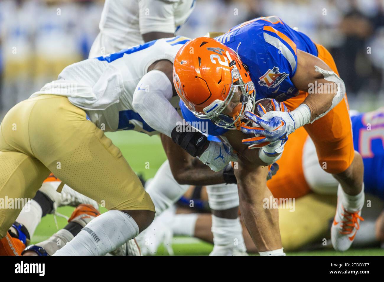 INGLEWOOD, CA - DECEMBER 16: Boise State running back George Holani (24 ...