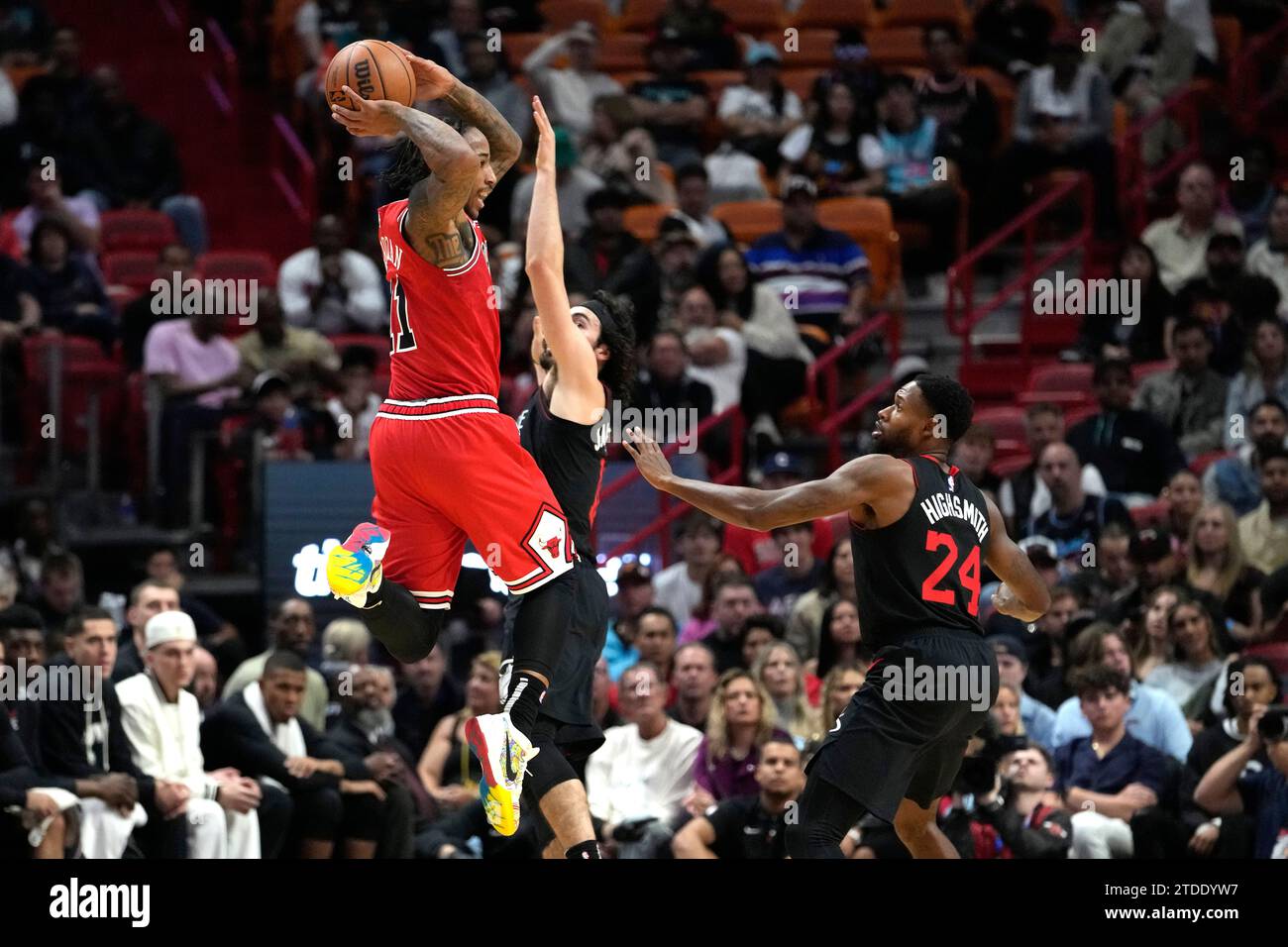 Chicago Bulls forward DeMar DeRozan (11) looks to pass as Miami Heat ...