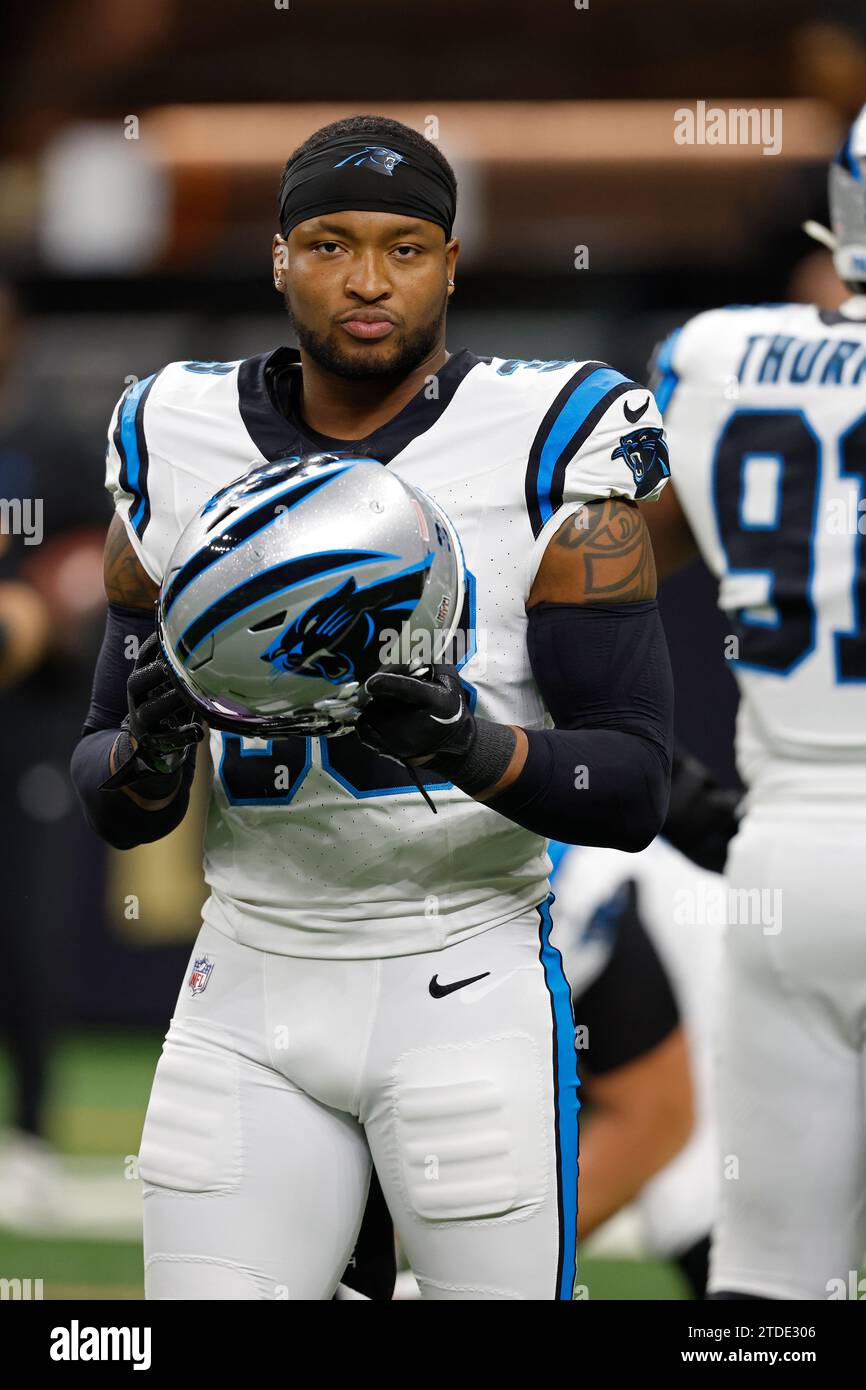 Carolina Panthers running back Tarik Cohen (33) warms up before an NFL ...