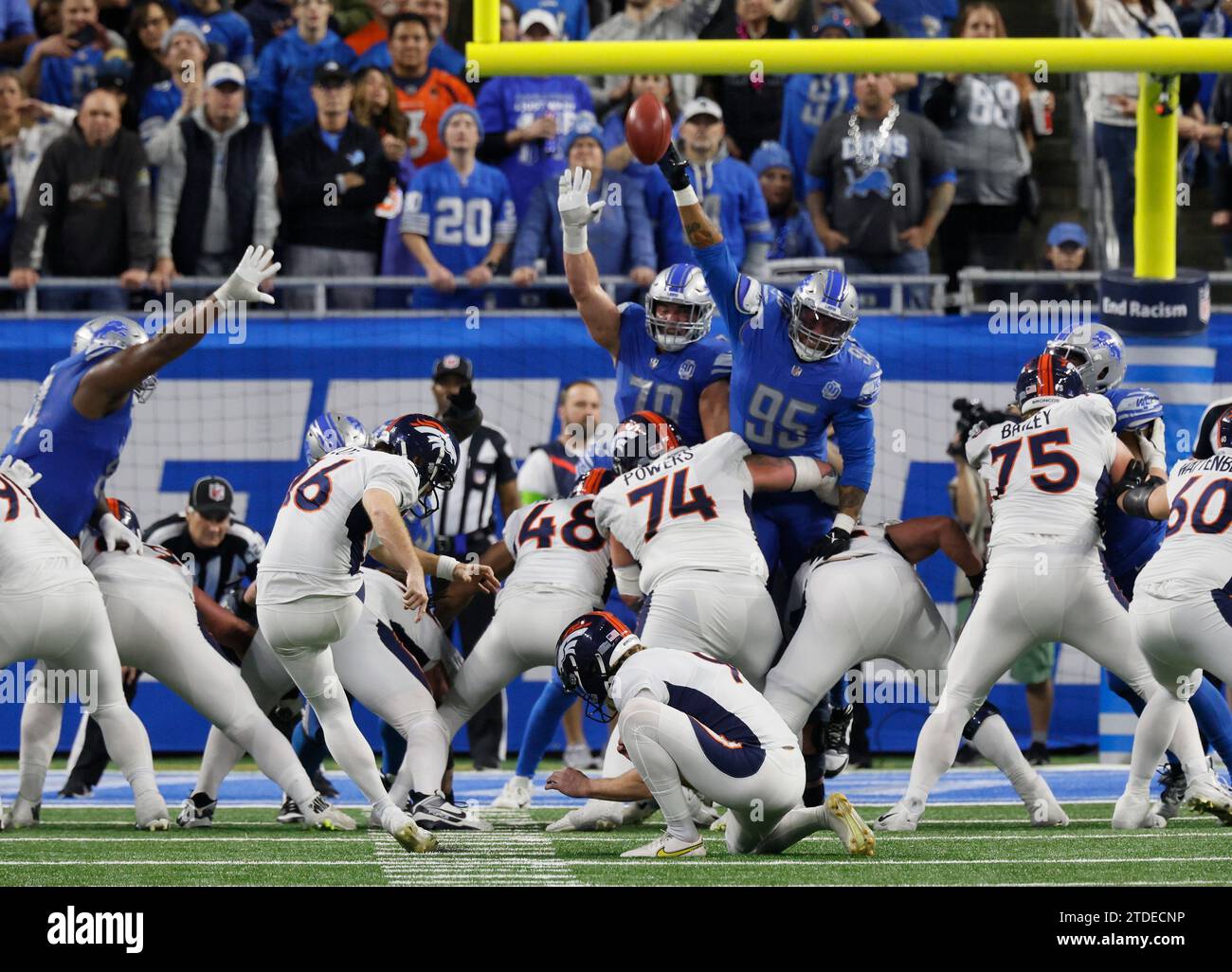 Denver Broncos place-kicker Wil Lutz (16) kicks a field goal as Detroit ...