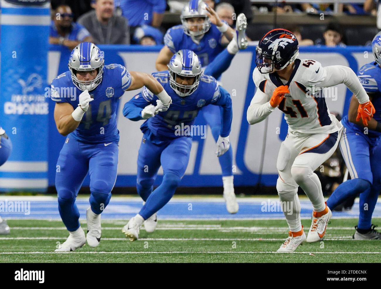 Detroit Lions linebackers Malcolm Rodriguez (44) and Jalen Reeves ...