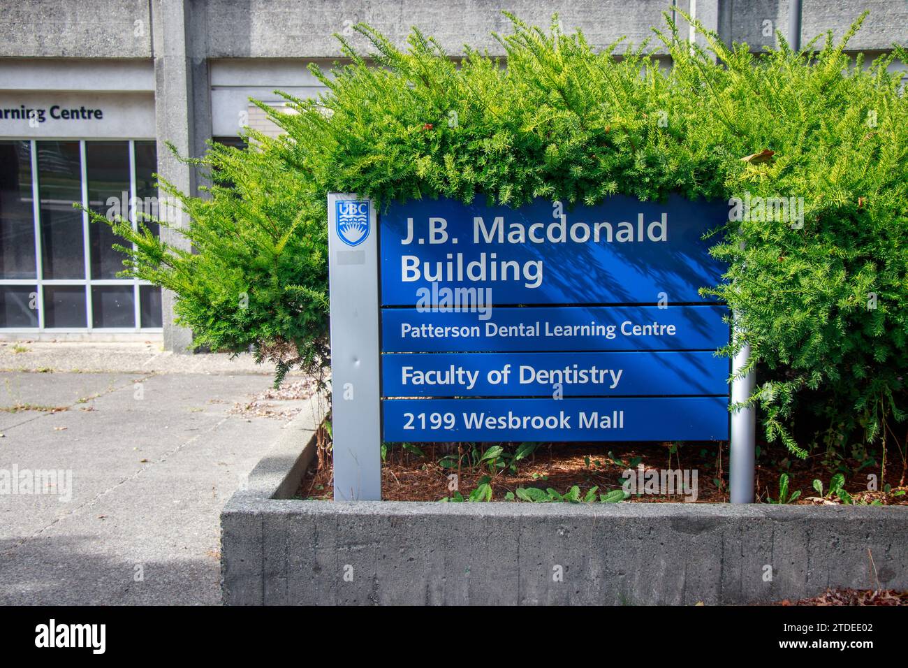 Wesbrook mall hi-res stock photography and images - Alamy