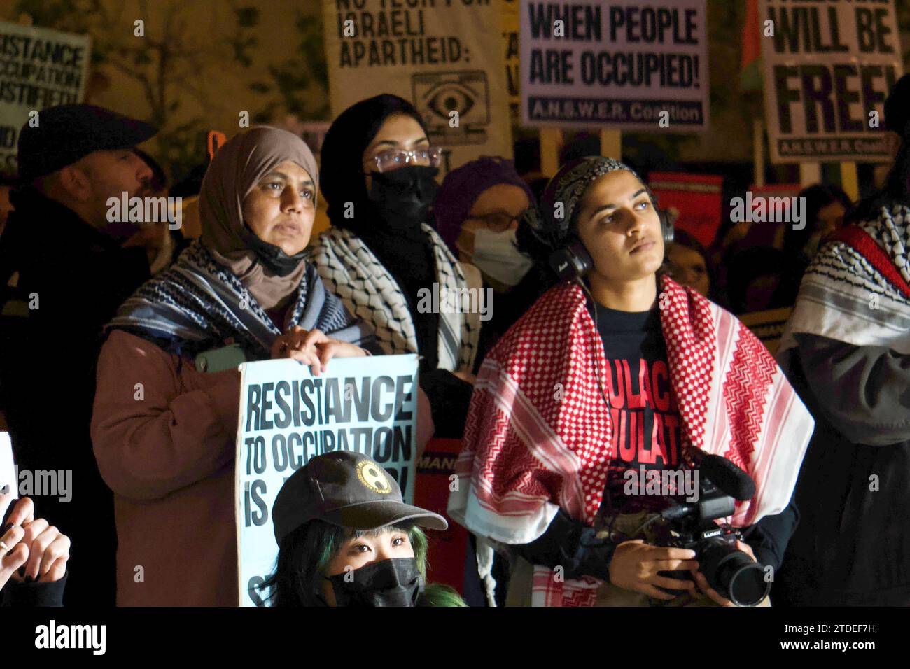 Shut Down Google: No Tech For Genocide, protesting Project Nimbus ...