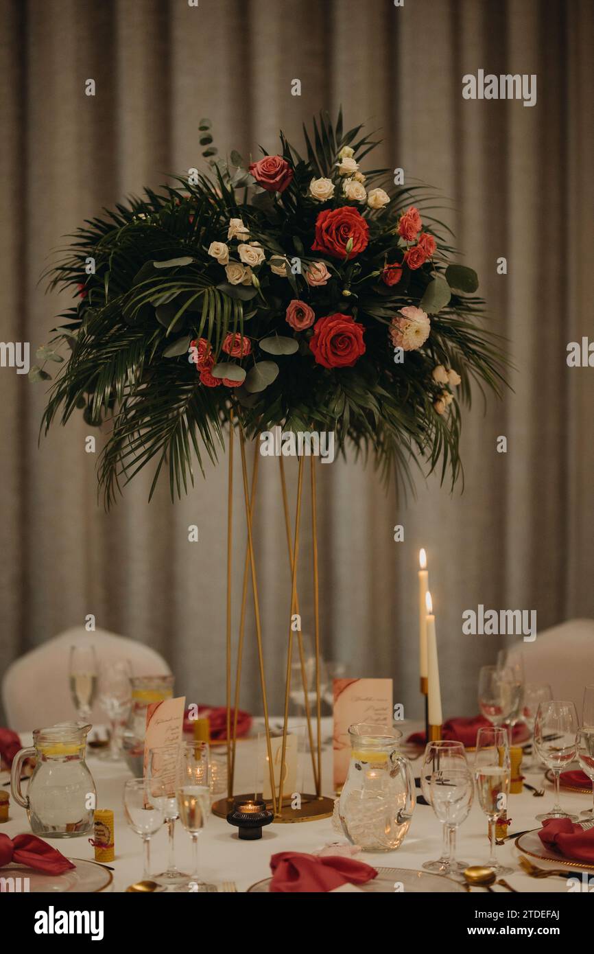 Banquet hall set up hi-res stock photography and images - Alamy