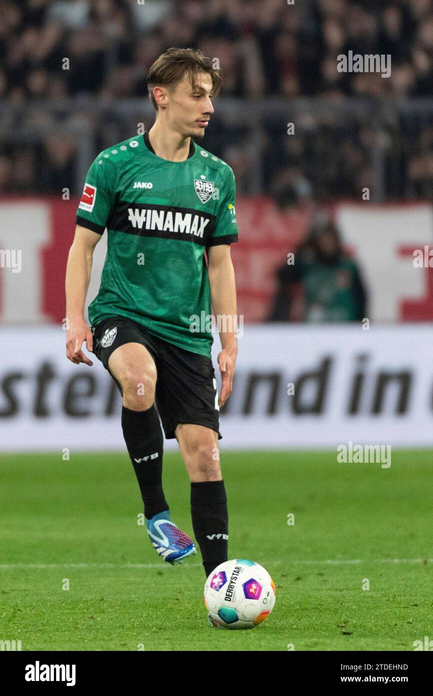 Muenchen, Deutschland. 17th Dec, 2023. Anthony Rouault (VfB Stuttgart ...
