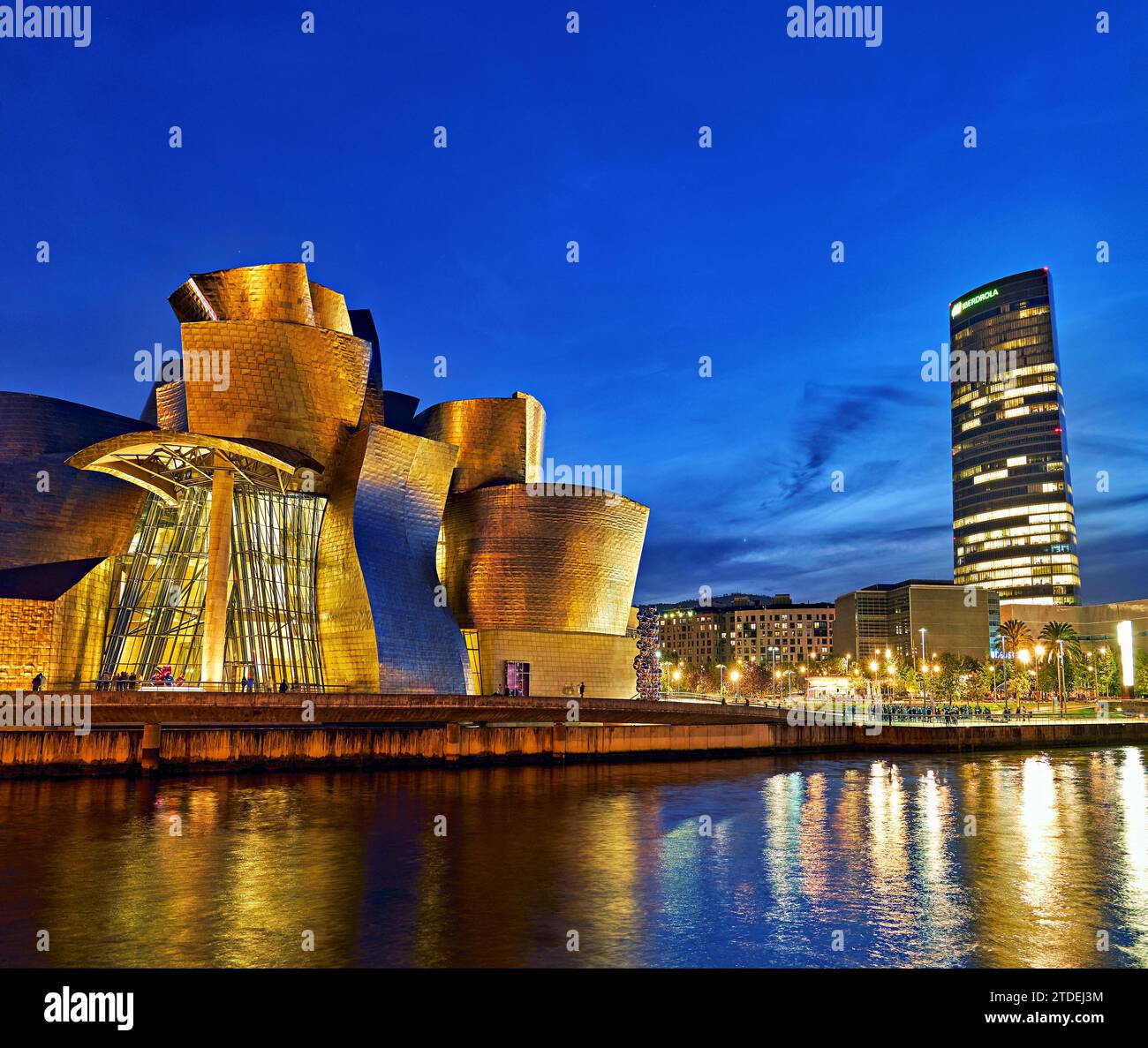 Guggenheim bilbao spain stairs hi-res stock photography and images - Alamy